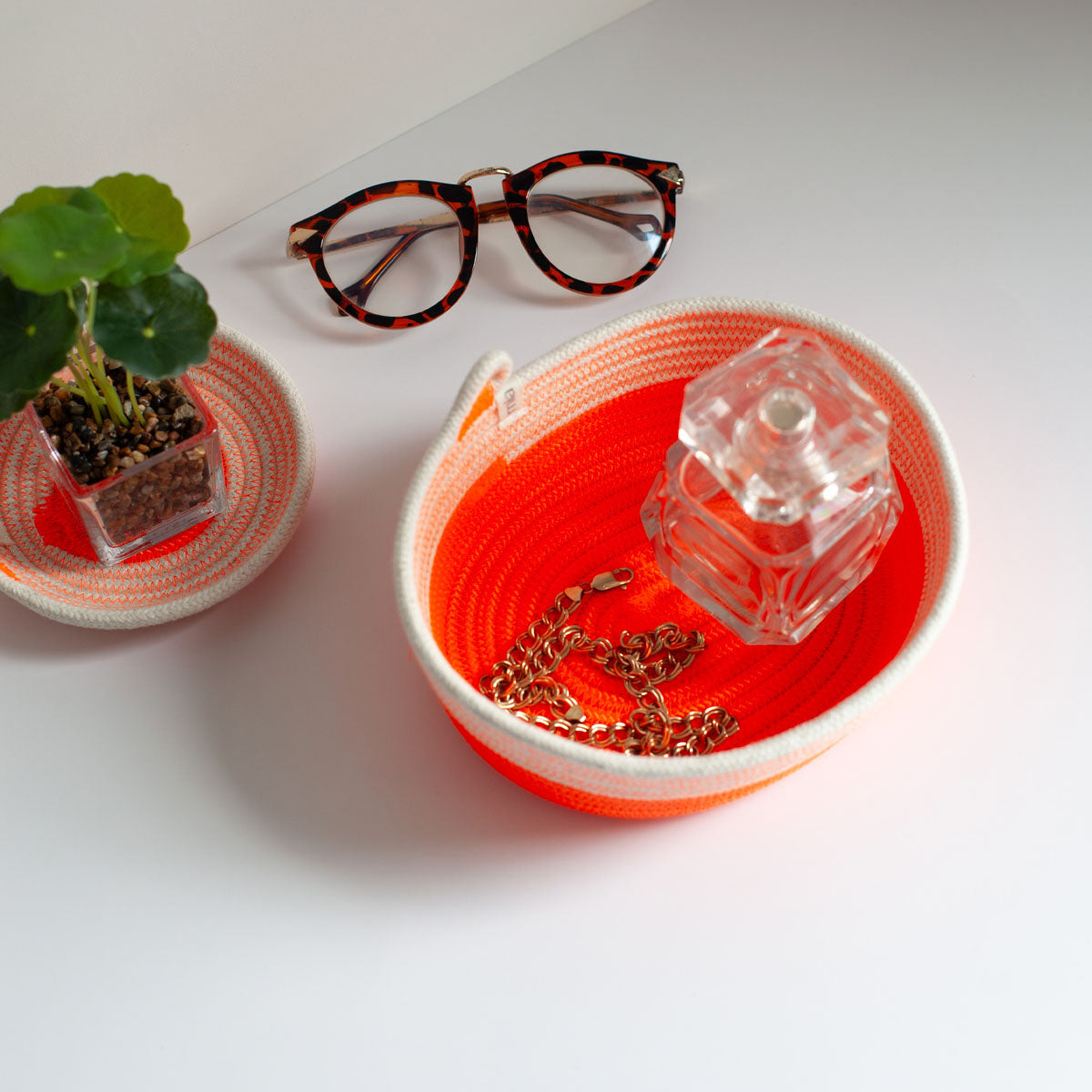 Essential Oval Basket - Neon – Mia Mélange